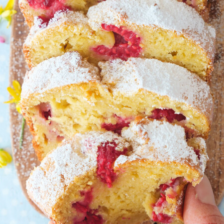 Raspberry Ricotta Cake (Easy 1 bowl recipe) - The clever meal
