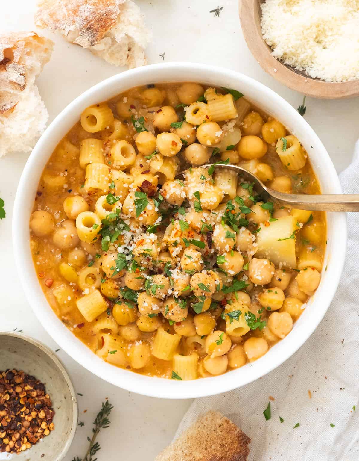 Chickpea Pasta Recipe (Pasta e Ceci) - The clever meal