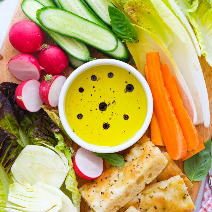 Olive Oil Dipping Sauce (Pinzimonio) - The clever meal