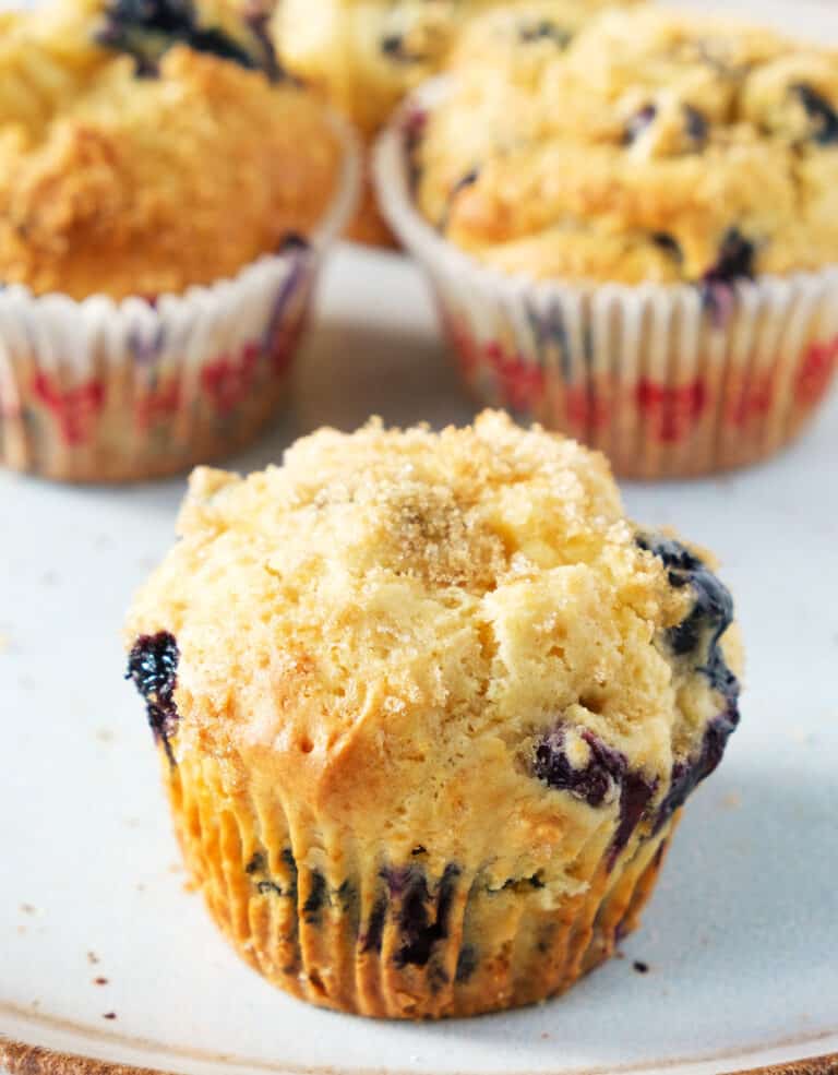 Blueberry Cream Cheese Muffins - The clever meal