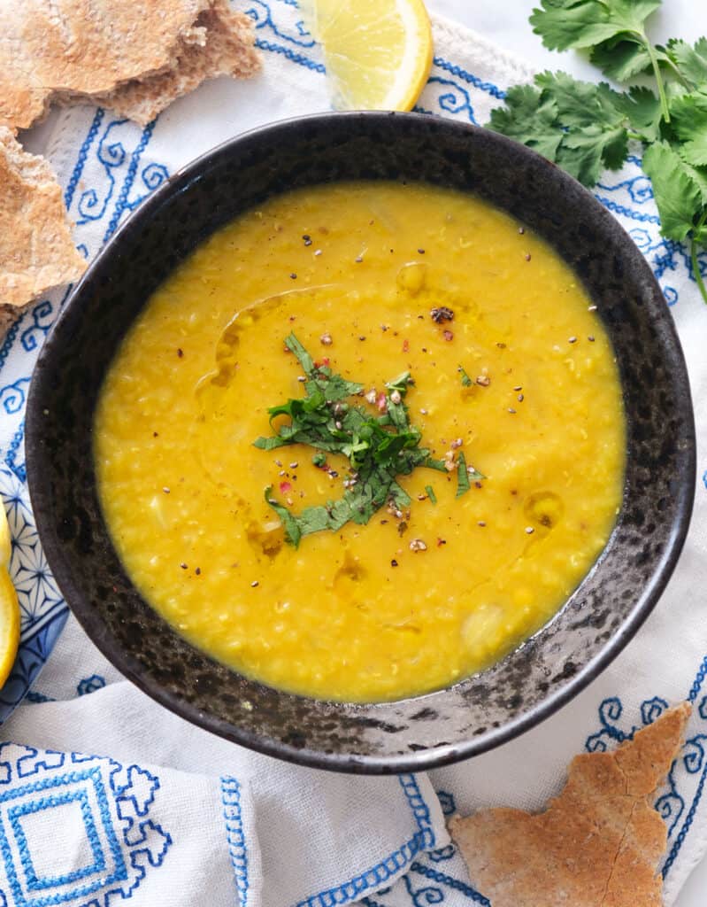Lebanese Lentil Soup Recipe - The clever meal
