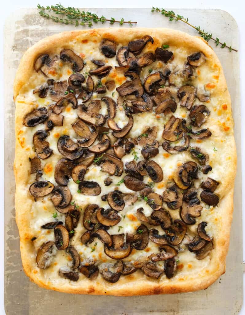 Mushroom Pizza - The clever meal