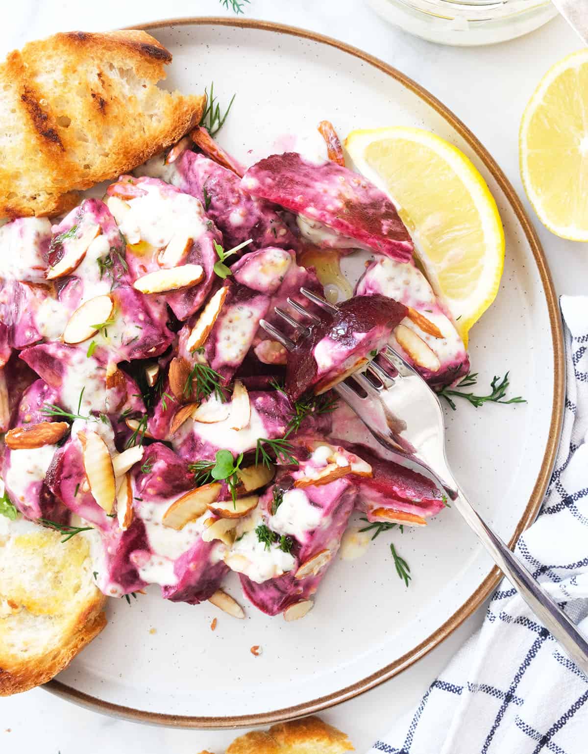 easy Beetroot Salad - The clever meal